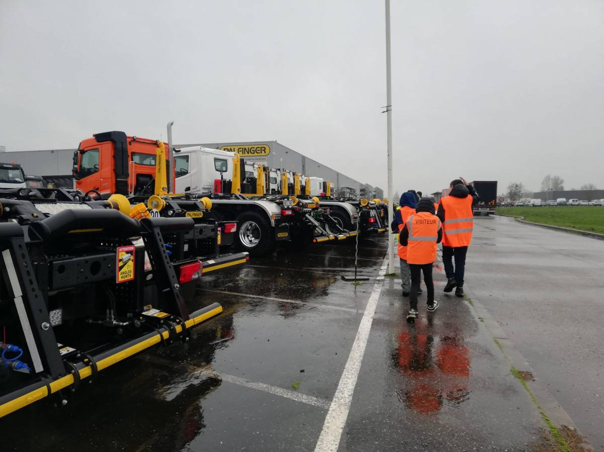 Visite de l’entreprise PALFINGER à Caussade – LE BLOG DE FRAGO